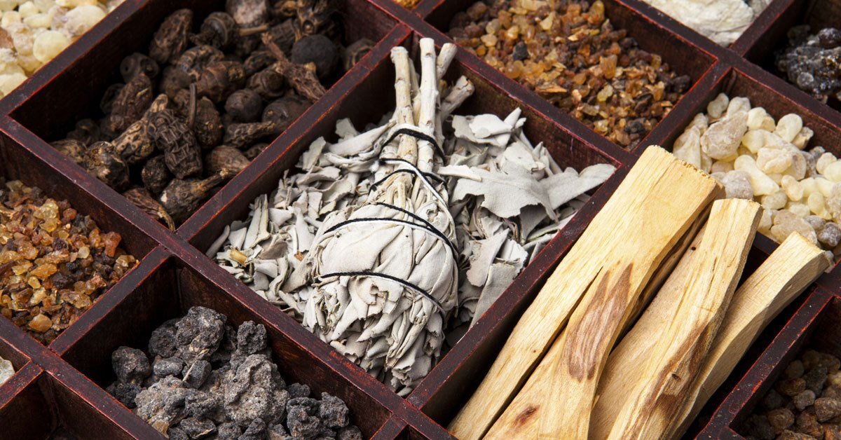 Scopri le diverse tipologie di incenso e la loro utilità