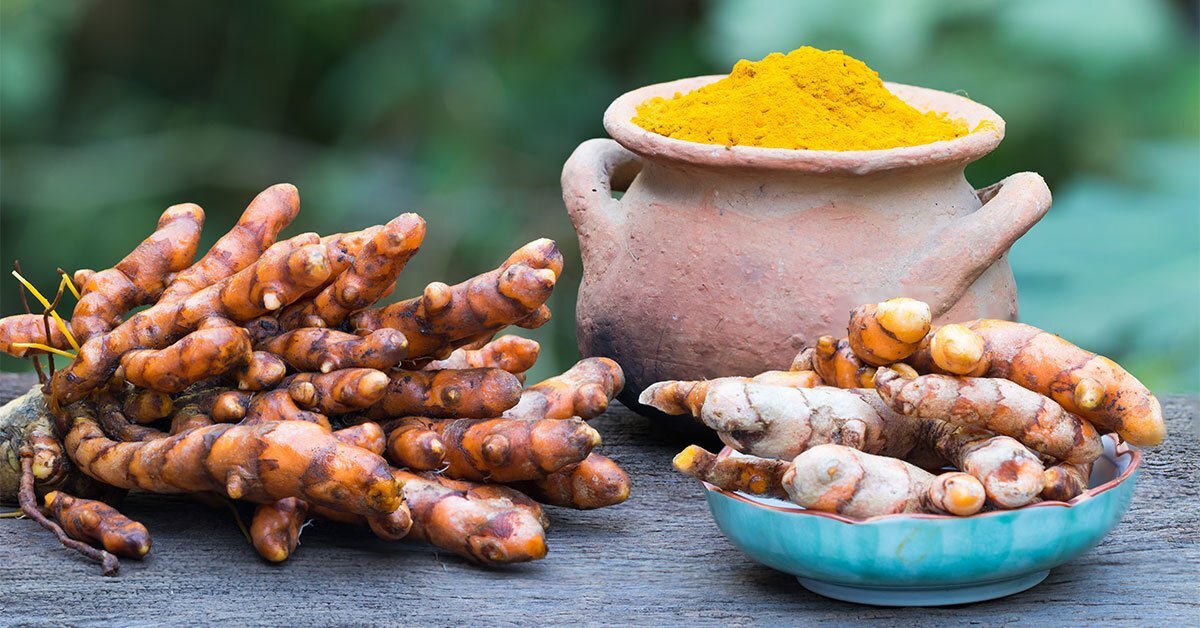 Utilizzi della curcuma fresca e in polvere in cucina